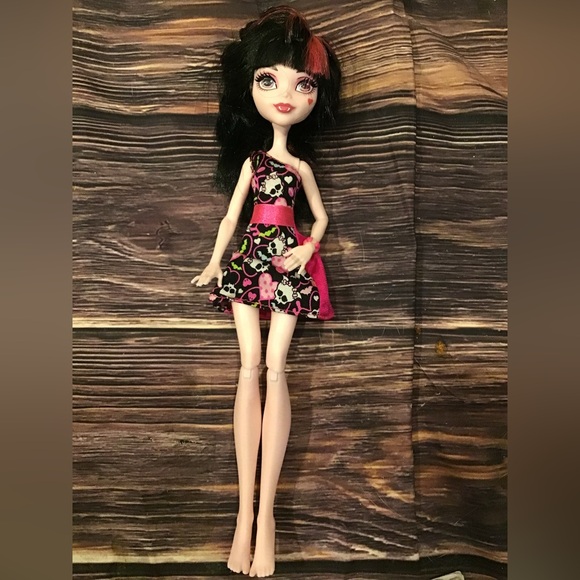 monster high | Toys | Monster High Draculaura Daugther Of Dracula Doll ...